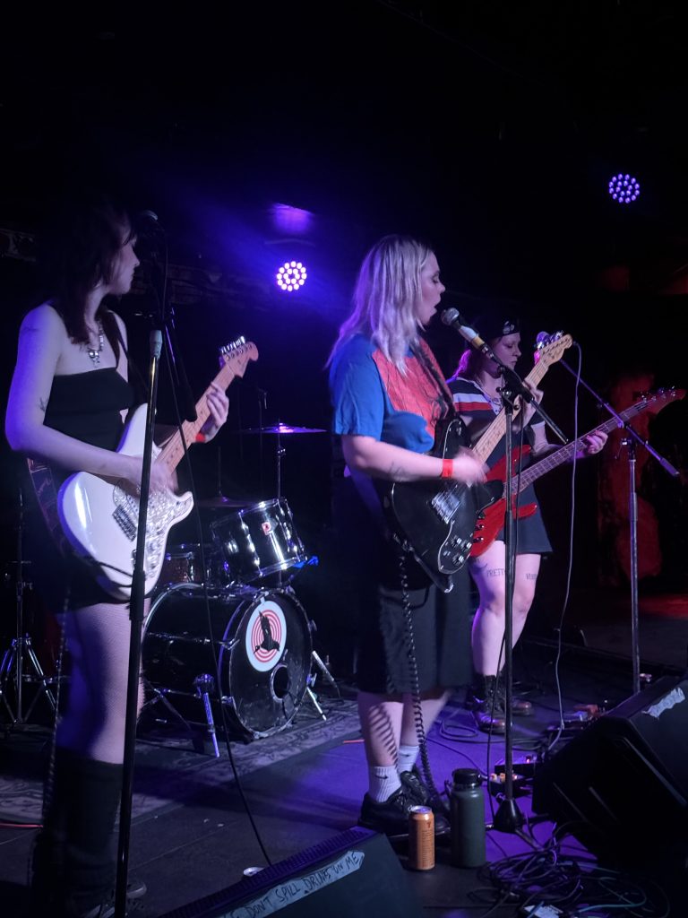 GIG REVIEW | DYLAN WINTERS AND THE POSTERITY | @THE FLYING DUCK ...